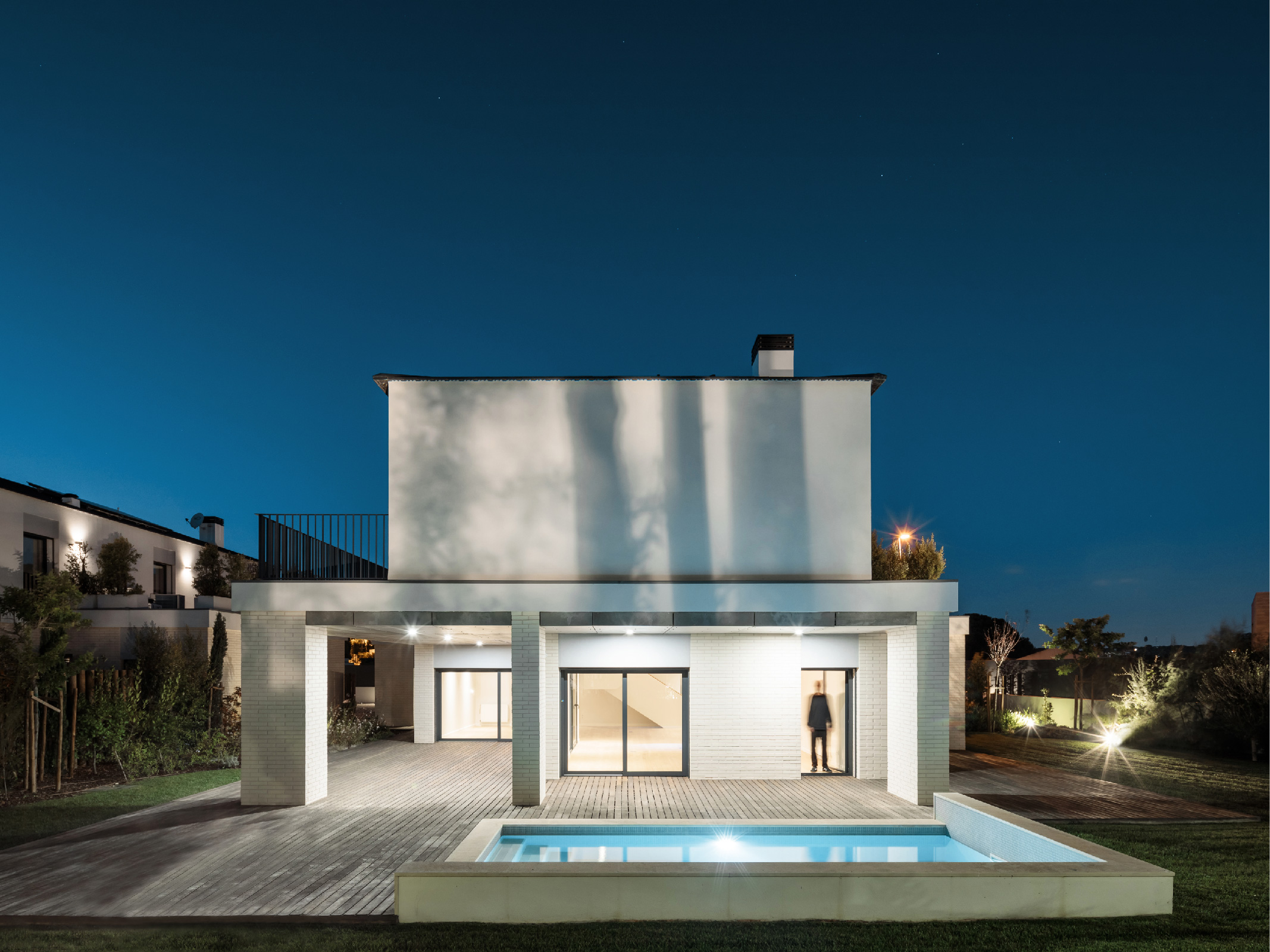 Sun exposure and privacy within each lot | Fragmentos